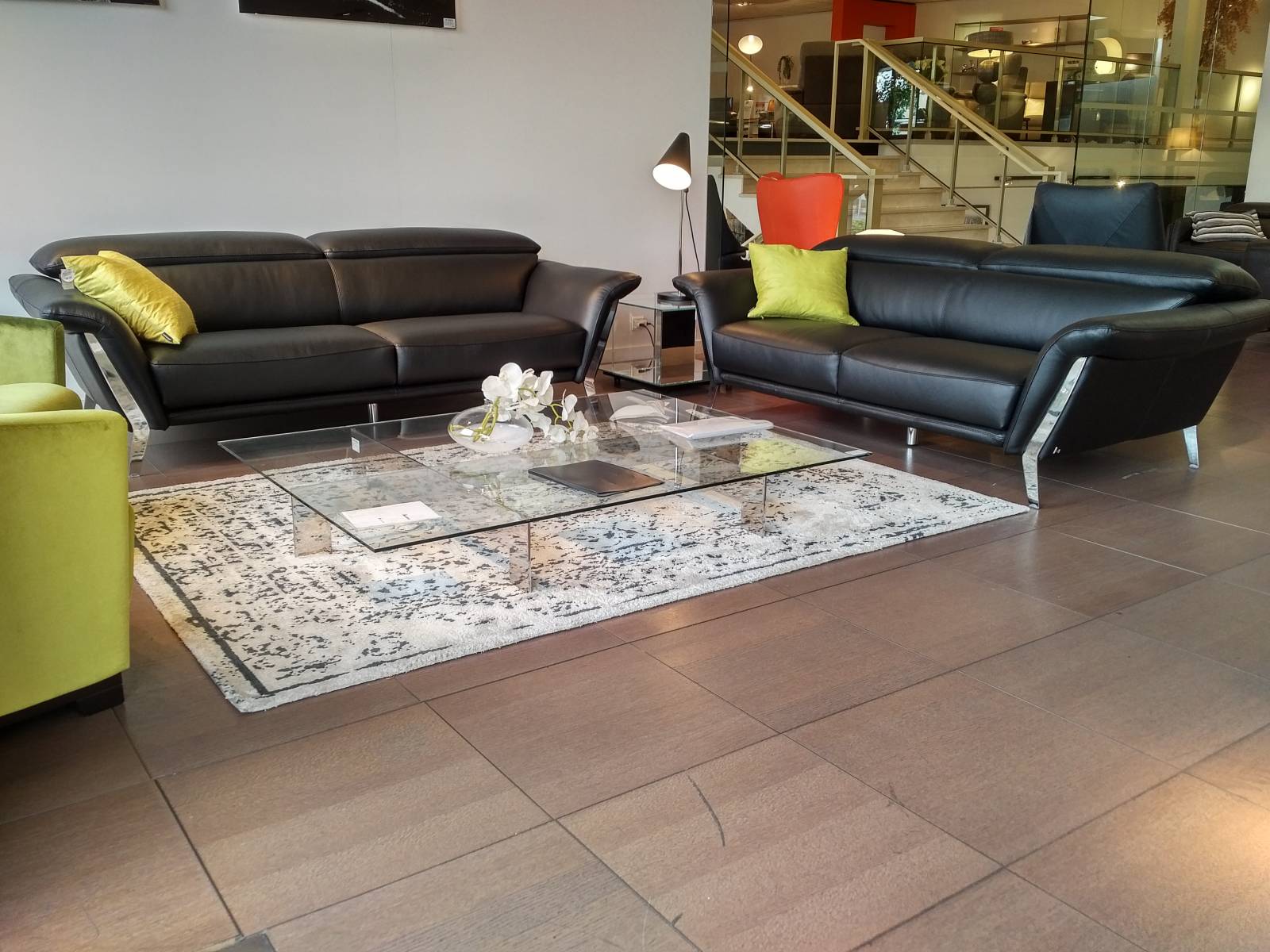 Le Showroom Nicoletti Home à Champagne au Mont d'Or, à proximité de ...